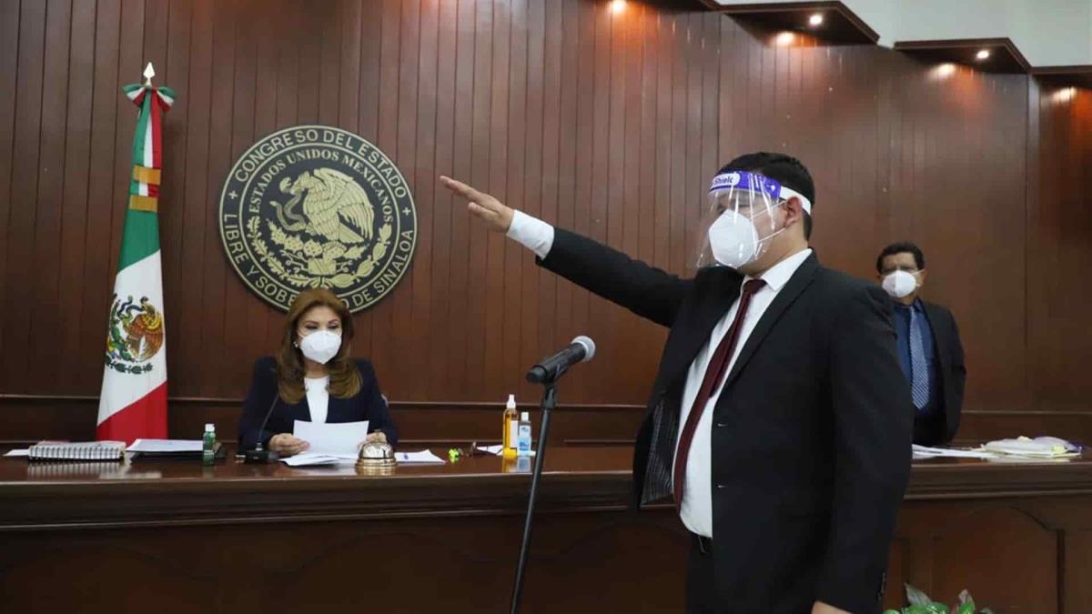 Rinde protesta Jesús Monreal como nuevo diputado en el Congreso de ...