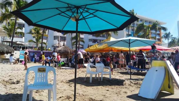 Esperaba un buen día para trabajar en la playa, pero un plantón le ...