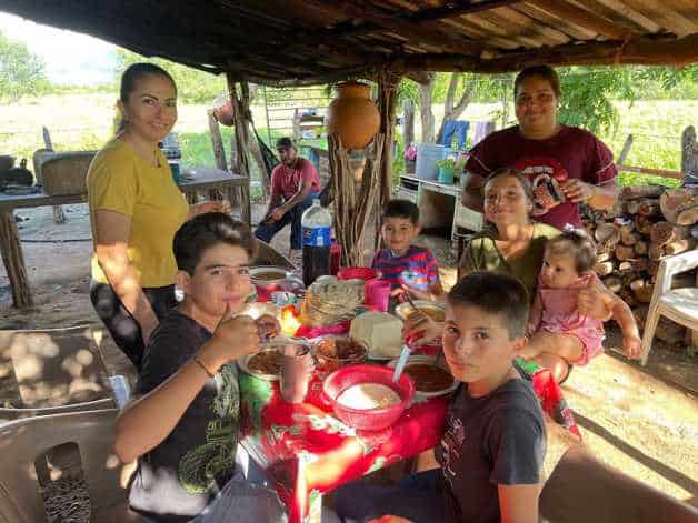 Los Rancheritos de Sinaloa: una familia que difunde con orgullo la vida ...
